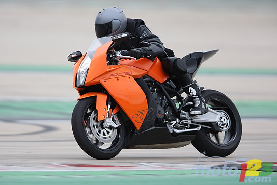Photos - 2009 KTM 1190 RC8 Review