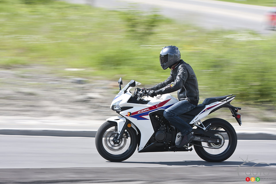 Photos - 2013 Honda CBR500R Review