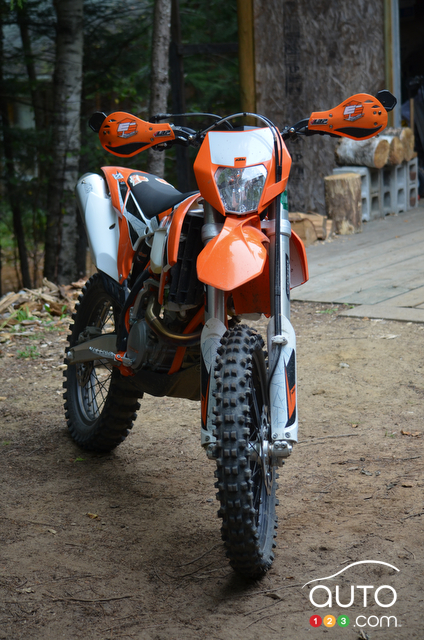 Photos - 2016 KTM 350 XCF-W Review