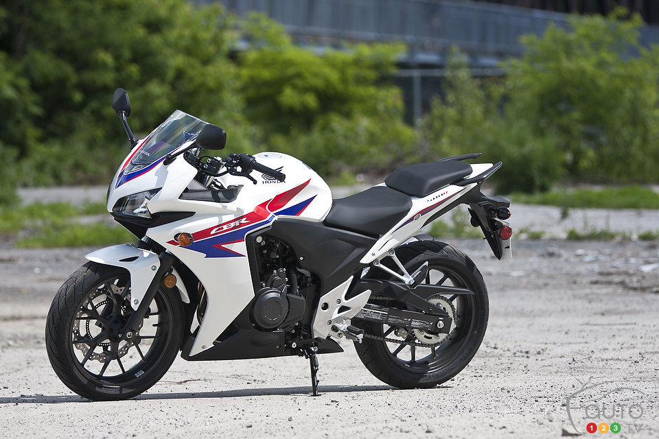 Photos - 2013 Honda CBR500R Review
