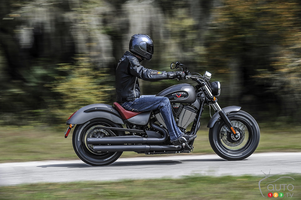 Photos - 2015 Victory Gunner First Impressions