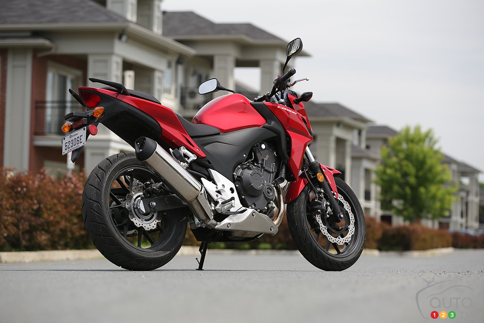 Photos - 2014 Honda CB500FA Review